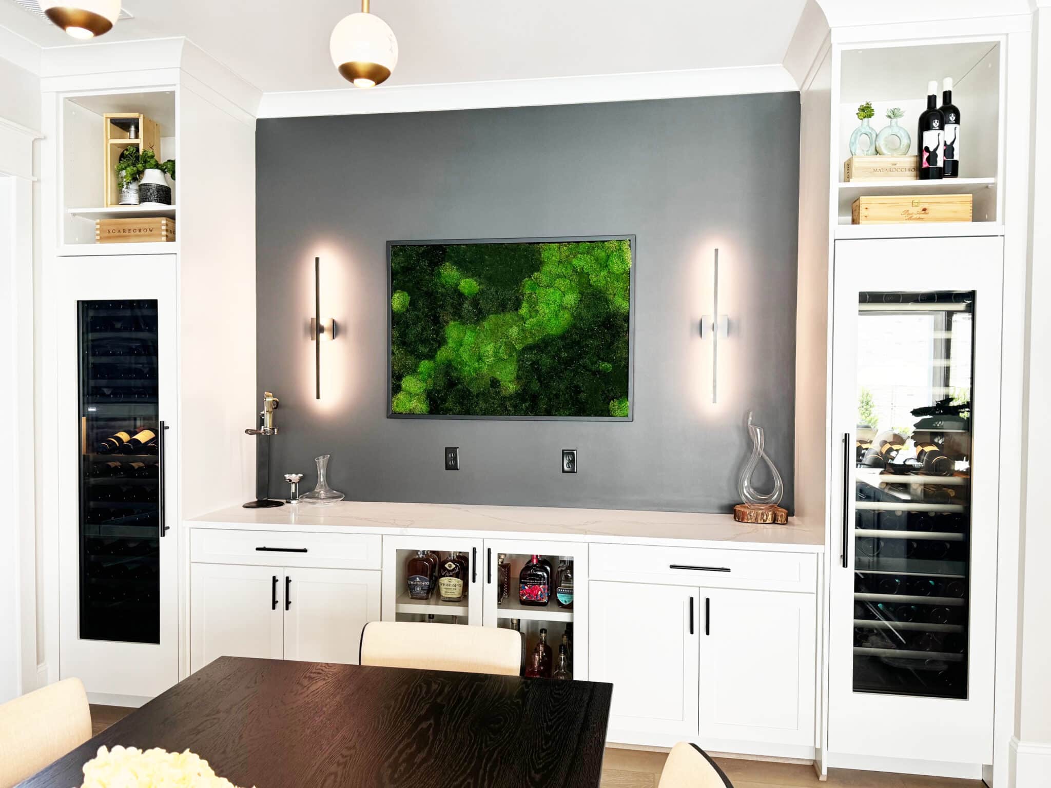 Live Moss Walls for Luxury Hotels - Moss Pure: Live Moss Wall Art & Decor